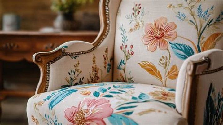 How do you make upholstery paint - The Daily Insight