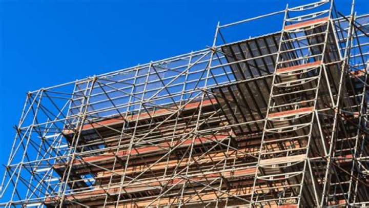 How long is scaffolding allowed to stay up - The Daily Insight